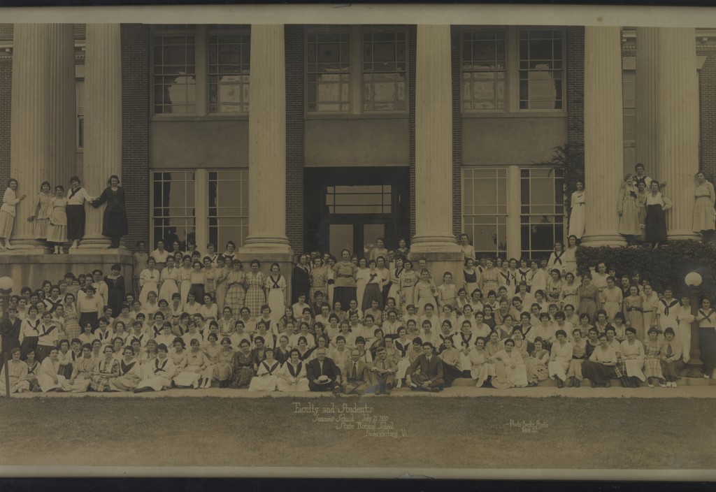 UMW Libraries Acquires Photograph of 1920 Summer School Session - EagleEye